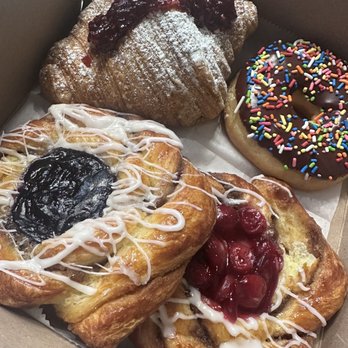 THE SWEET LIFE BAKE SHOP - Updated December 2025 - 174 Photos & 17 ...