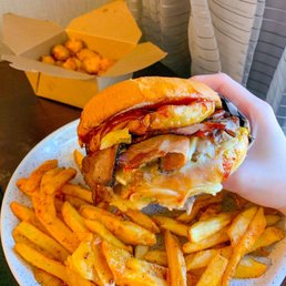 PORTLAND BURGER - Updated December 2025 - 1065 Photos & 831 Reviews ...