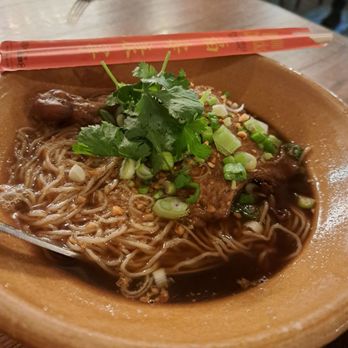 HENG THAI AND ROTISSERIE - 429 Photos & 240 Reviews - 165 Angell St ...