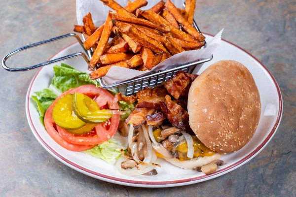 THE ORANGE LANTERN - Updated December 2025 - 89 Photos & 162 Reviews ...