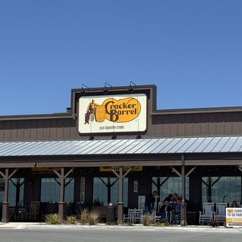 CRACKER BARREL OLD COUNTRY STORE - Updated October 2025 - 550 Photos ...