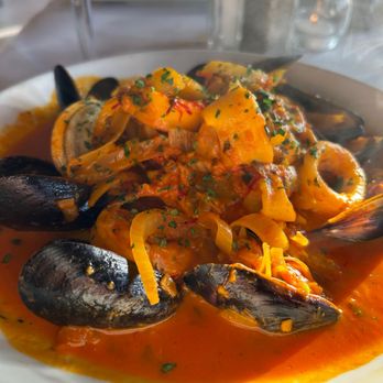 CAFE TOUCHE FRENCH BISTRO & WINE BAR - Updated April 2025 - 291 Photos ...