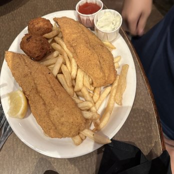 PIER 36 SEAFOOD & OYSTER BAR - Updated March 2025 - 194 Photos & 316 ...