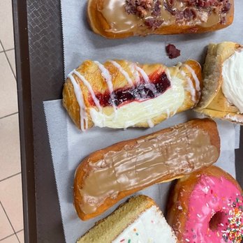 VIERA’S BAKERY - Updated December 2025 - 71 Photos & 77 Reviews - 6411 ...