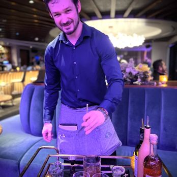 WITNESS TREE - 68 Photos & 32 Reviews - 510 Waterfront Wy, Vancouver ...