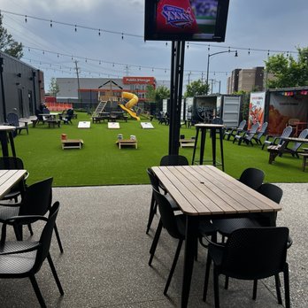 OAKLEY GREENS - Updated July 2025 - 115 Photos & 44 Reviews - 3065 ...