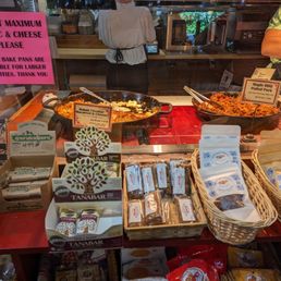 THE VERMONT COUNTRY DELI - Updated December 2025 - 290 Photos & 320 ...