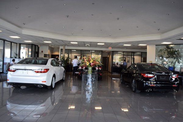 DARCARS LEXUS OF SILVER SPRING - Updated December 2025 - 108 Photos ...