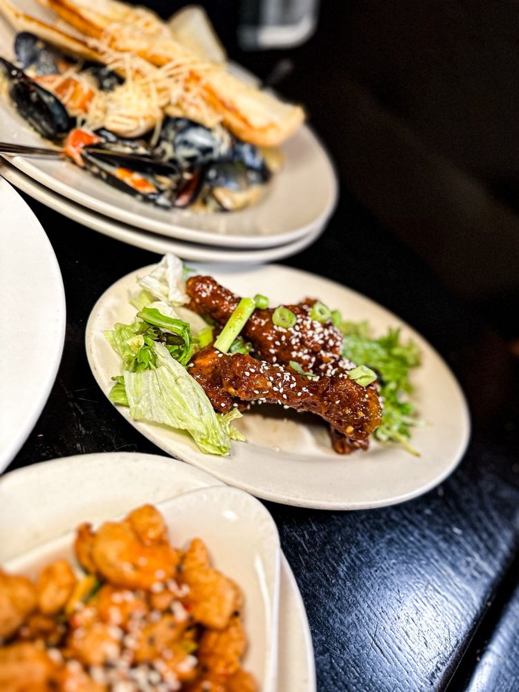 2520 TAVERN - Updated September 2025 - 348 Photos & 219 Reviews - 2520 ...