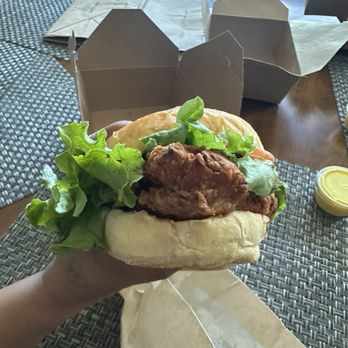 MACACO SPICY CHICKEN SANDWICHES - Updated April 2024 - 25 Photos & 17 ...