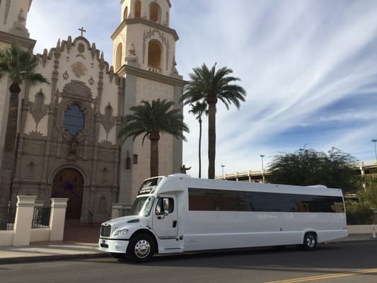 ALLISON LIMOUSINE - Updated December 2025 - 20 Photos & 17 Reviews ...