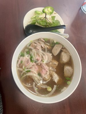 VIETNAMESE PHO NOODLE SHOP - Updated March 2025 - 11 Reviews - 612 ...