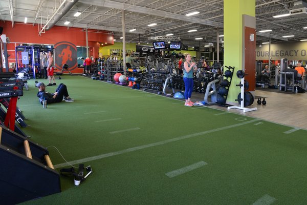 GOLD’S GYM - Updated July 2025 - 19 Photos & 78 Reviews - 20420 W ...