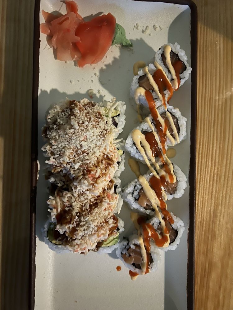 SUSHI VICE - Updated June 2025 - 77 Photos & 46 Reviews - 323 Laskin Rd ...