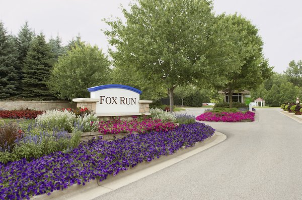 FOX RUN - Updated December 2025 - 20 Photos - 41000 13 Mile Rd, Novi ...