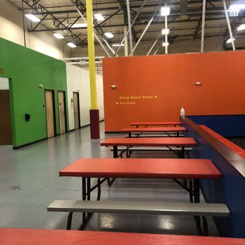 SUPER JUMP PARTY ZONE - Updated January 2025 - 45 Photos & 67 Reviews ...