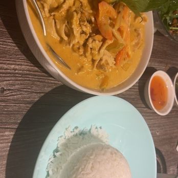 KIN THAI - Updated April 2025 - 142 Photos & 181 Reviews - 207 W 8th St ...