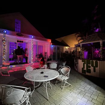 ZEY ZEY - Updated October 2025 - 66 Photos & 32 Reviews - 353 NE 61st ...