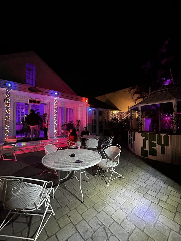 ZEY ZEY - Updated March 2025 - 44 Photos & 20 Reviews - 353 NE 61st St ...