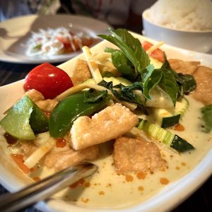 THAI SA-ON RESTAURANT - Updated April 2024 - 53 Photos & 65 Reviews ...