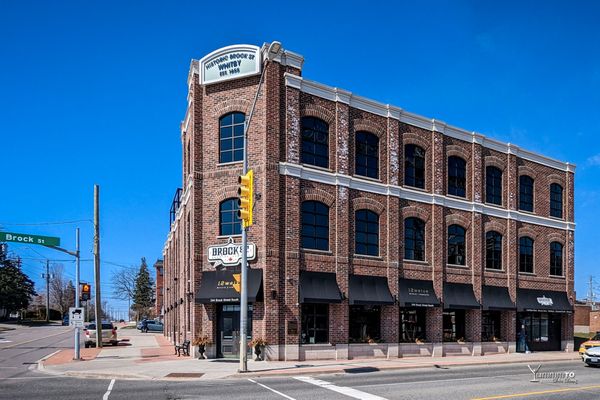 12WELVE BISTRO & TAPWERKS - Updated January 2026 - 142 Photos & 64 ...