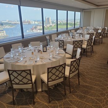 THE CENTER CLUB - Updated December 2025 - 60 Photos & 28 Reviews - 100 ...