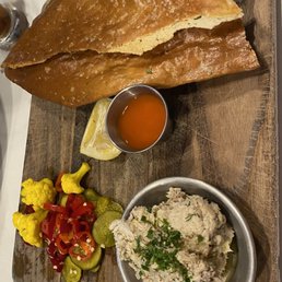 DISTRICT TABLE AND BAR - Updated November 2024 - 642 Photos & 599 ...