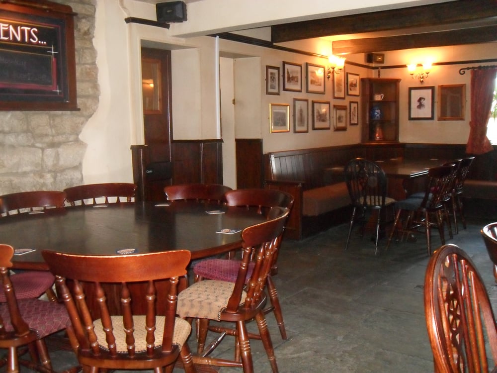 BEEHIVE INN - Updated October 2025 - 13 Photos - Hob Lane, Sowerby ...