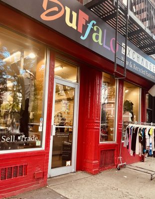 BUFFALO EXCHANGE - Updated January 2026 - 35 Photos & 302 Reviews - 332 ...