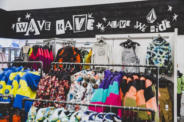 WAVE RAVE LOS ANGELES - Updated July 2025 - 74 Photos & 89 Reviews ...