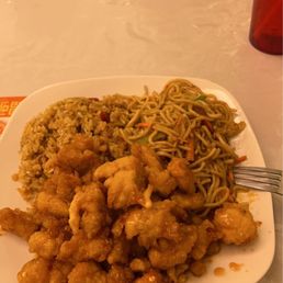 A GOLDEN DRAGON CHINESE RESTAURANT - Updated October 2025 - 60 Photos ...