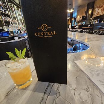 CENTRAL BAR + RESTAURANT - Updated July 2024 - 522 Photos & 317 Reviews ...