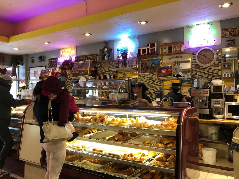 CALIBELLA BAKERY & PIQUETEADERO - 11 Photos & 24 Reviews - Bakeries ...