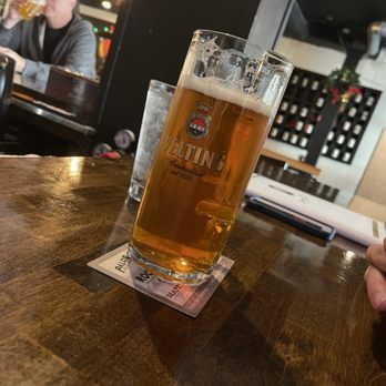 BERLINER PUB - Updated December 2025 - 785 Photos & 773 Reviews - 221 ...