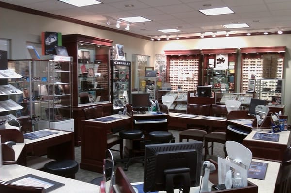 NOVA SOUTHEASTERN UNIVERSITY EYE INSTITUTE - Updated January 2026 - 12 ...