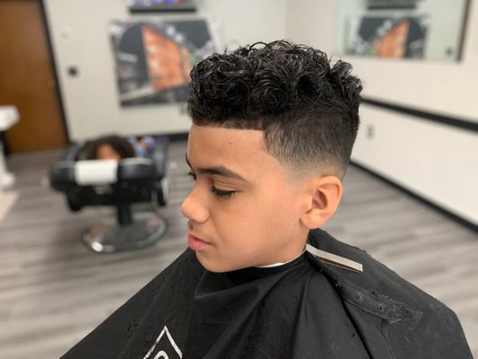 DIAMOND CUTZ BARBERSHOP - Updated December 2025 - 14 Photos - 502 Main ...