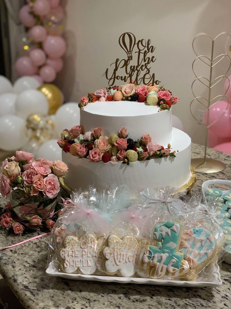 FORTUNE STAR BAKERY - 196 Photos & 92 Reviews - 8502 N Armenia Ave ...