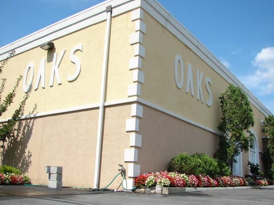 THE OAKS BALLROOM - Updated December 2025 - 15 Reviews - 511 W Oak Ln ...