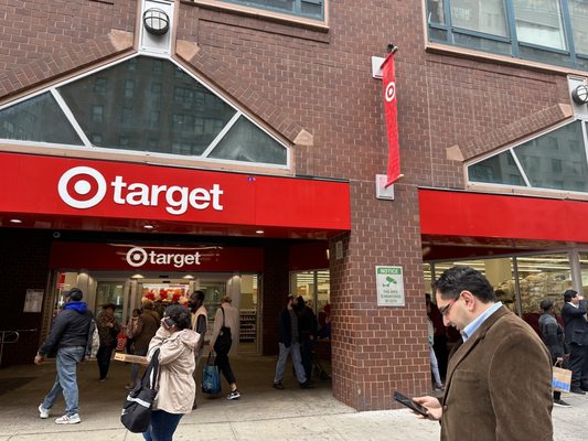 TARGET - Updated June 2024 - 30 Photos - 10 Union Sq E, New York, New ...