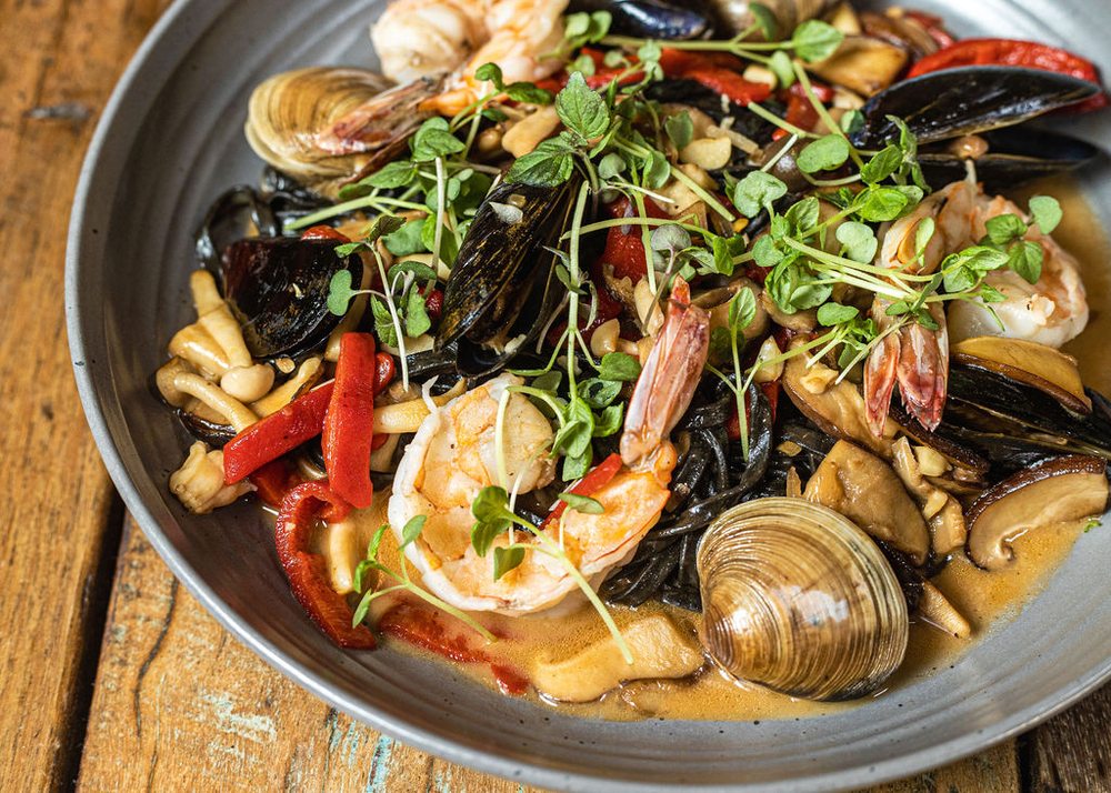 ROE SEAFOOD - Updated December 2025 - 2812 Photos & 1993 Reviews - 5374 ...