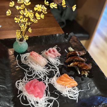 KUJIRA SUSHI & BAR - Updated April 2024 - 158 Photos & 47 Reviews - 736 ...