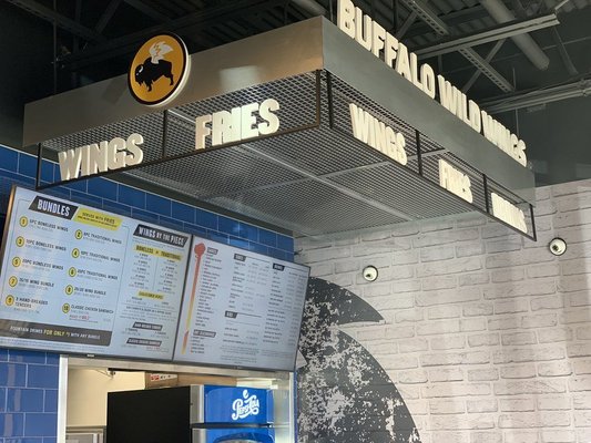 BUFFALO WILD WINGS ‘GO’ - Updated December 2025 - 21 Photos & 11 ...