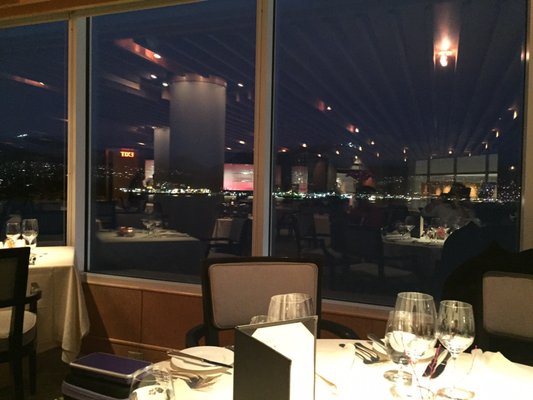 FIVE SAILS RESTAURANT - 481 Photos & 171 Reviews - 401-999 Canada Place ...