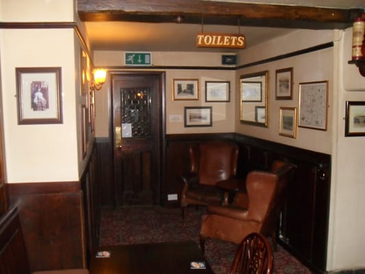 BEEHIVE INN - Updated October 2025 - 13 Photos - Hob Lane, Sowerby ...