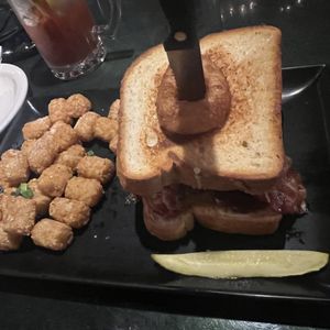 LAKE INN - Updated August 2025 - 114 Photos & 172 Reviews - 3711 Hunt ...