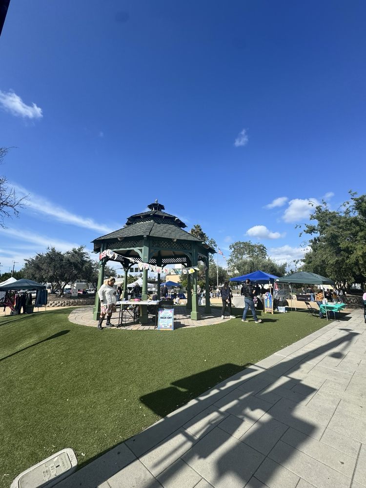 ESCONDIDO FARMER’S MARKET - Updated October 2025 - 54 Photos & 61 ...