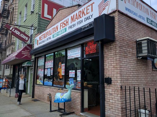 METROPOLITAN FISH MARKET - Updated December 2025 - 19 Photos & 74 ...