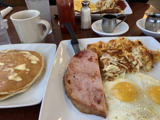 THE 87 DINER - Updated October 2025 - 49 Photos & 55 Reviews - 19510 ...