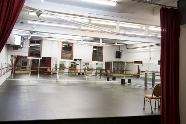 PERFORMANCE GARAGE - Updated August 2025 - 11 Photos - 1515 Brandywine ...