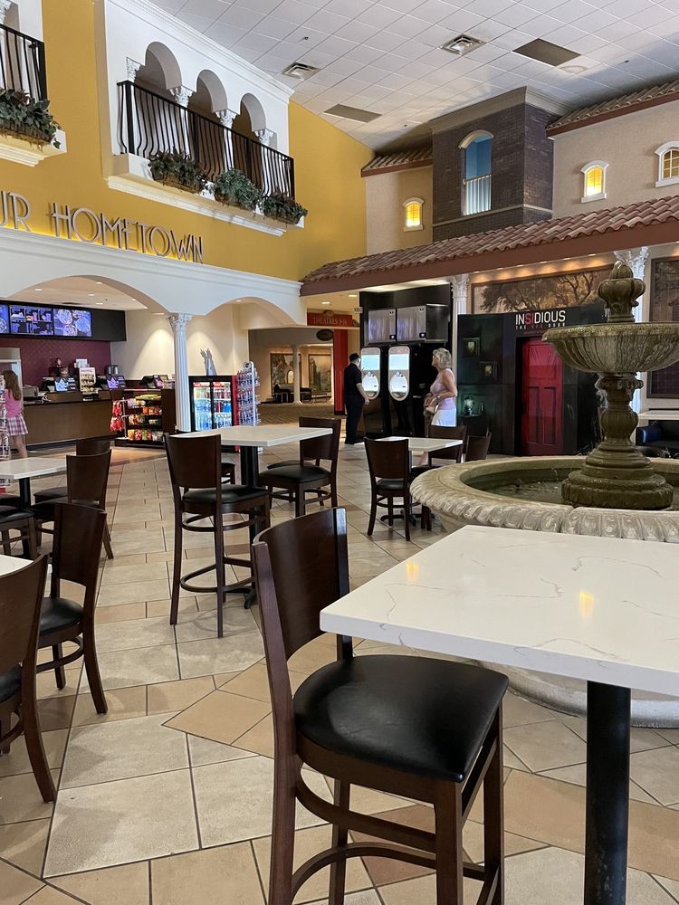 B&B THEATRES - OVERLAND PARK 16 - Updated September 2025 - 41 Photos ...